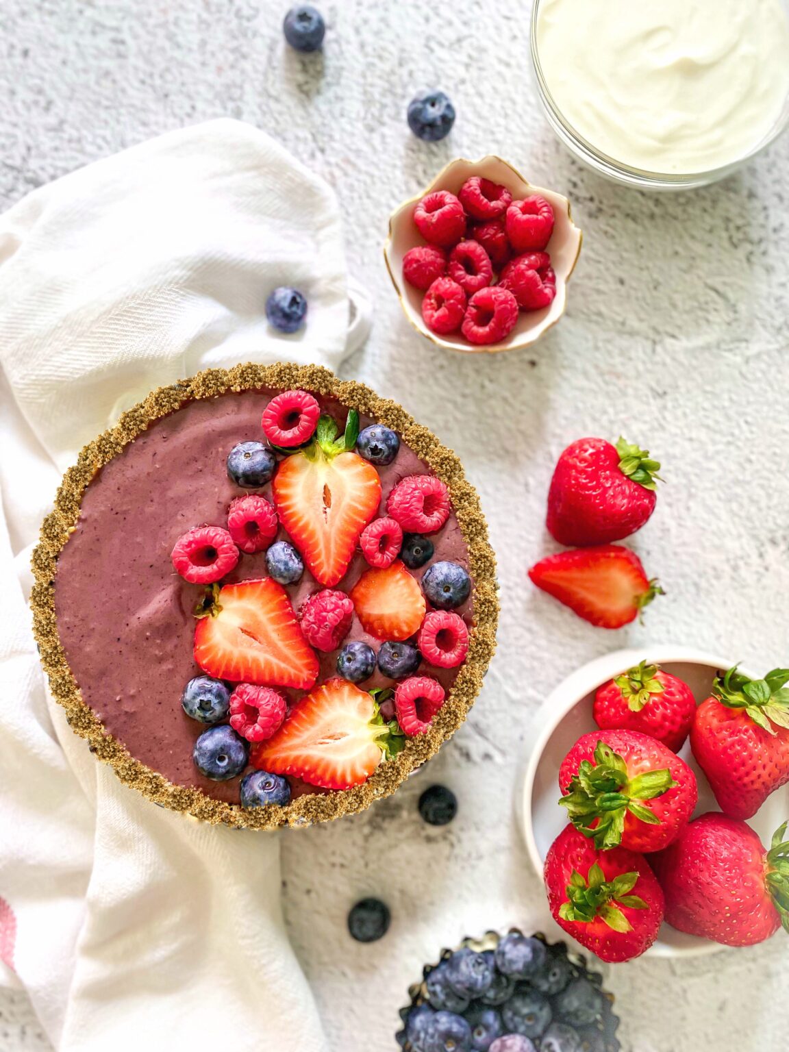 MIXED BERRY SMOOTHIE - Blender Bites